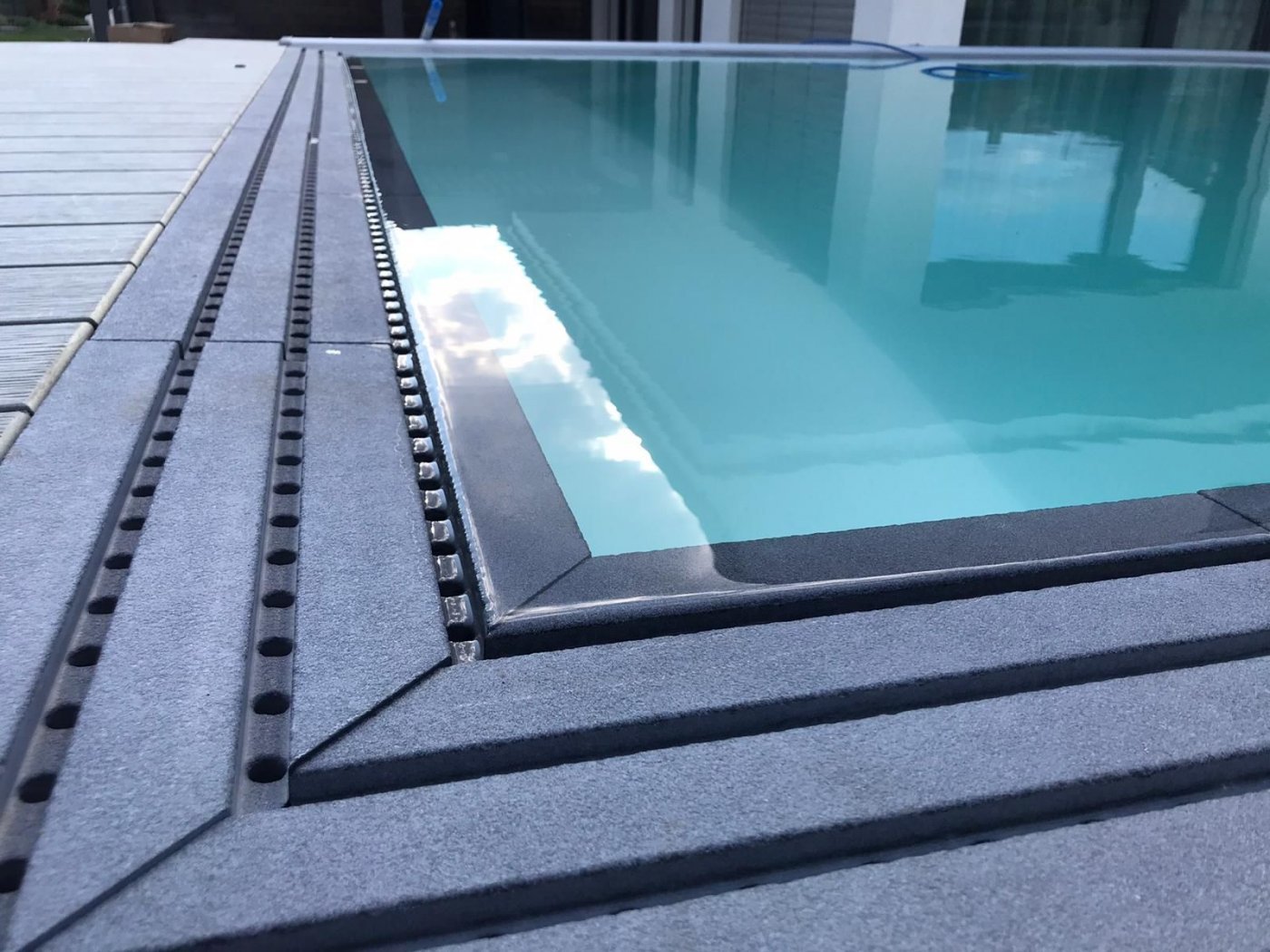 OVERFLOW SWIMMING POOLS | Centralplast s.r.o.